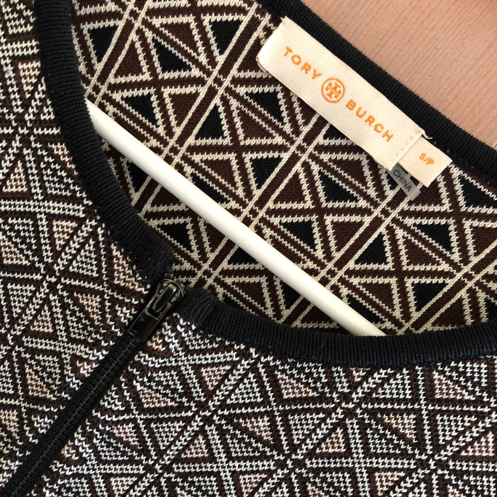 Tory Burch Coat, Size Small. Brown, Pattern - Gem